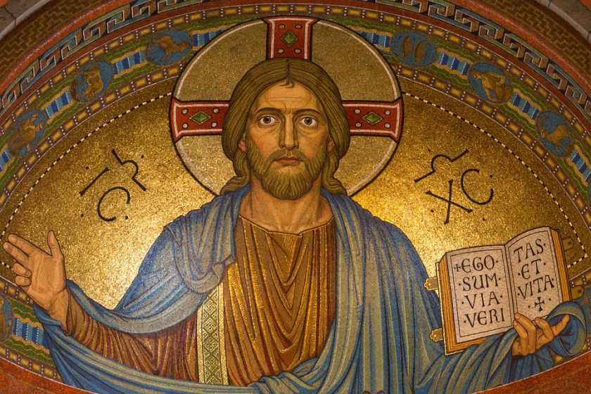 Greek Easter 2026 – Unique Traditions and Customs