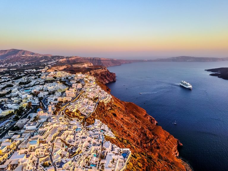 Santorini In Winter - Avoid The Crowds And Enjoy More!