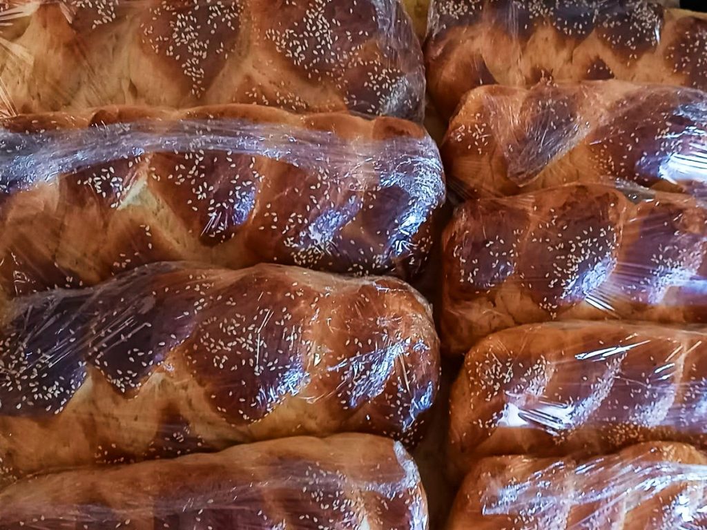 Greek Easter 2026 – Unique Traditions and Customs