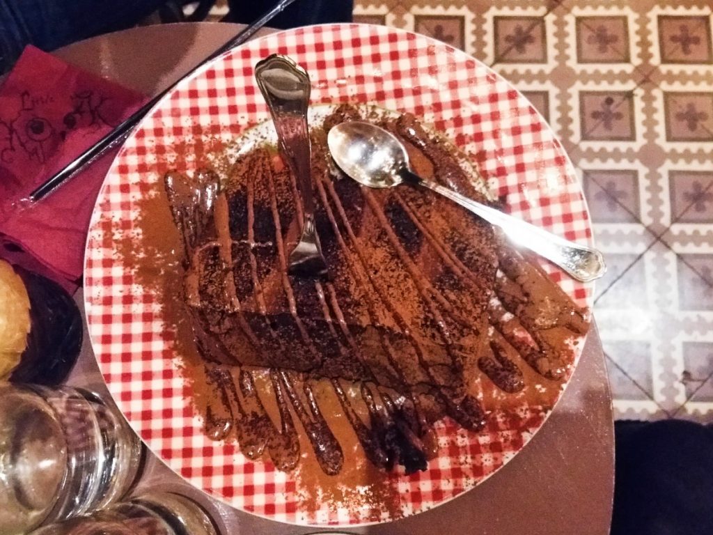 Little Kook Athens: The Quirky, Seasonally Themed Café in Athens