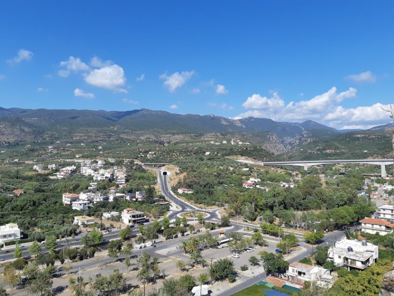 Driving In Greece - A Local's Essential Tips On Greek Driving