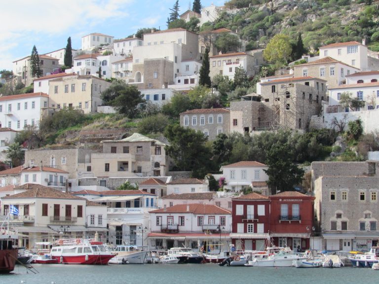 22 Beautiful Places In Greece You Have To Visit