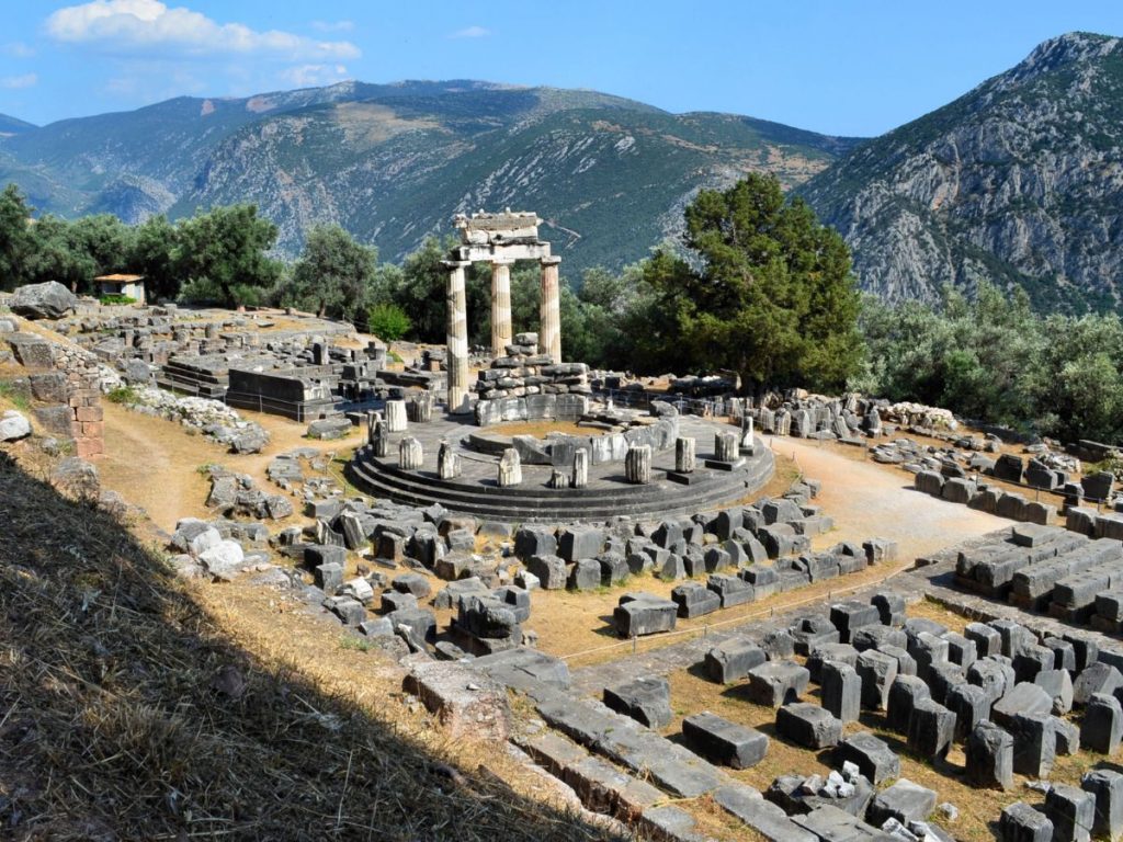 The Delphic Maxims - Ancient Wisdom For Everyday Life